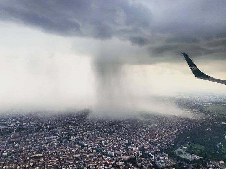 "L'ho spinto, è volato dalle scale": i vocali dopo la caduta e il ...