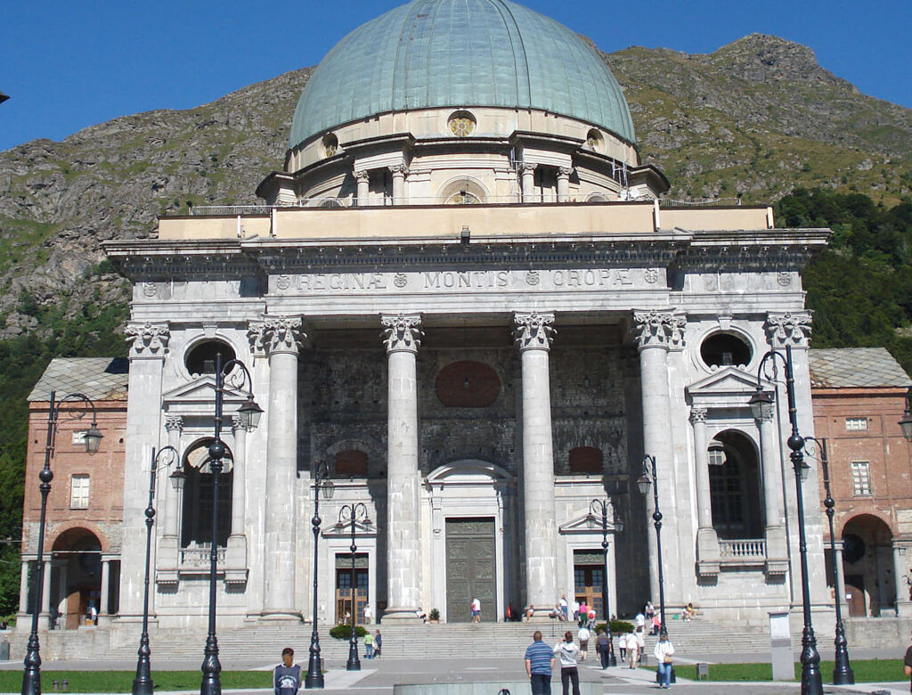 Al Santuario di Oropa l'incoronazione della Madonna Nera