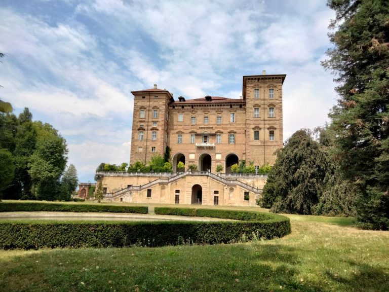 Quali sono i 10 castelli più belli da visitare in Piemonte - Quotidiano ...