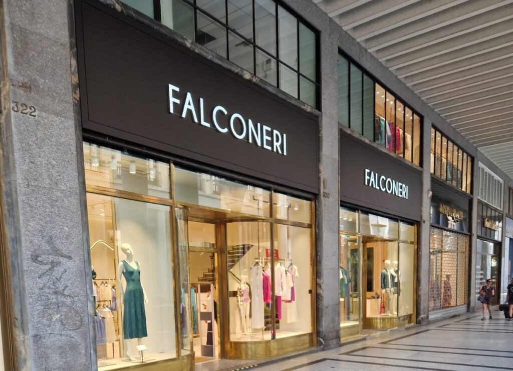 Ha aperto a Torino in via Roma il nuovo flagship store di Falconeri