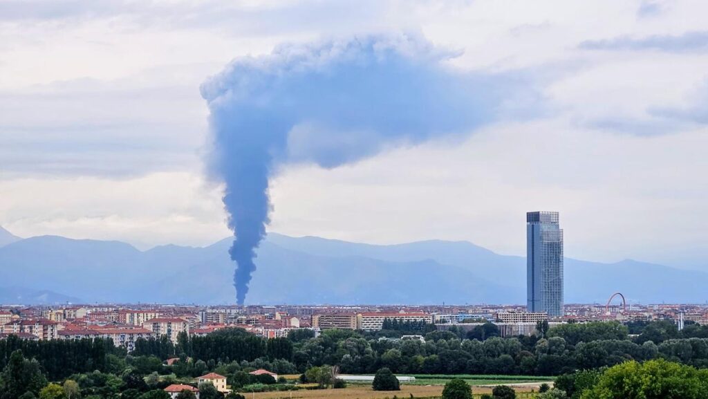 Incendio alla Eurostamp di Pianezza. In attesa di misure accurate di ...