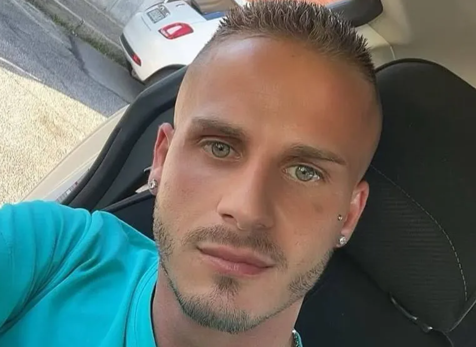 Cade dal quinto piano di un palazzo a Grugliasco: morto sul colpo 33enne